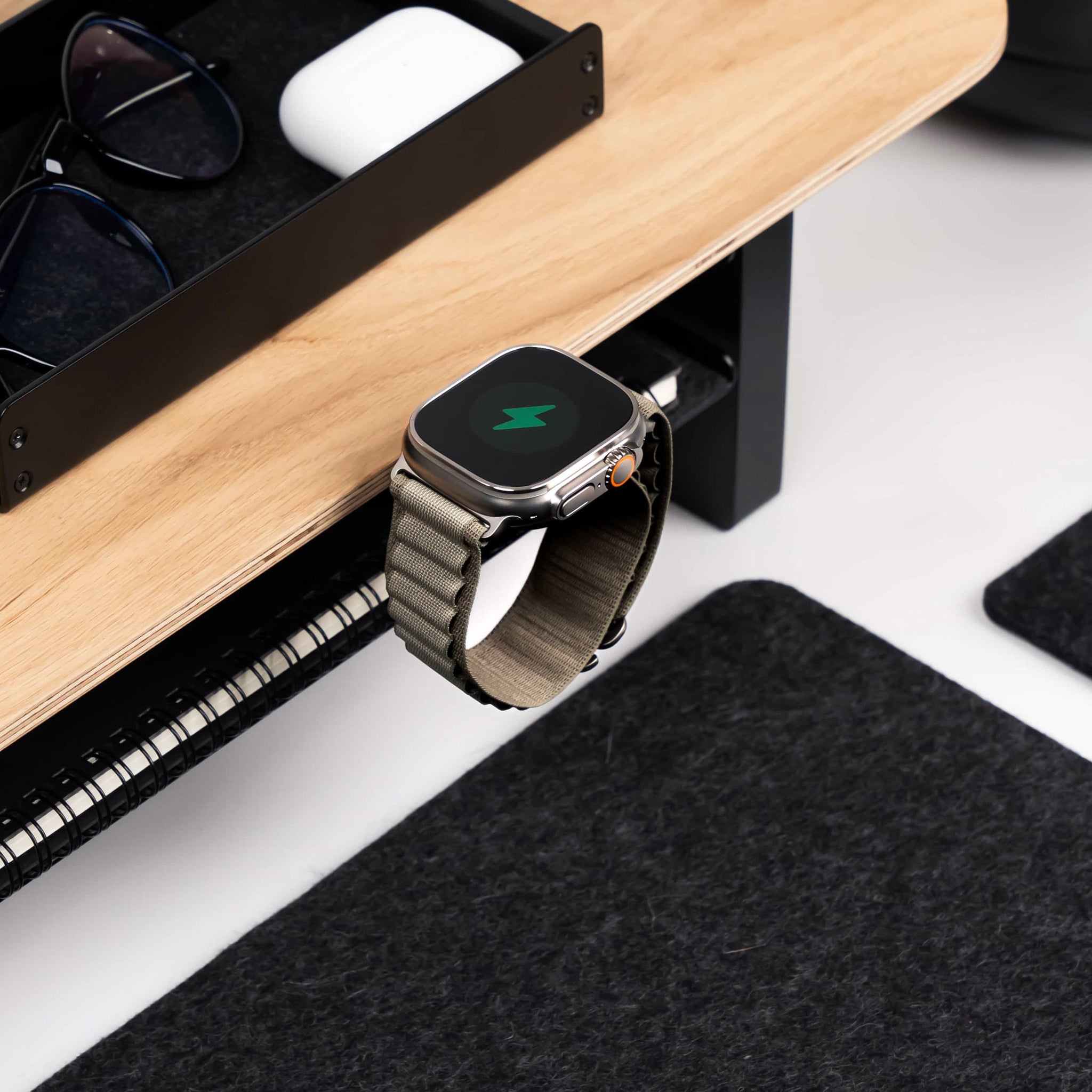 Vom Handgelenk zum Setup Cockpit: Der neue Apple Watch Halter | BALOLO