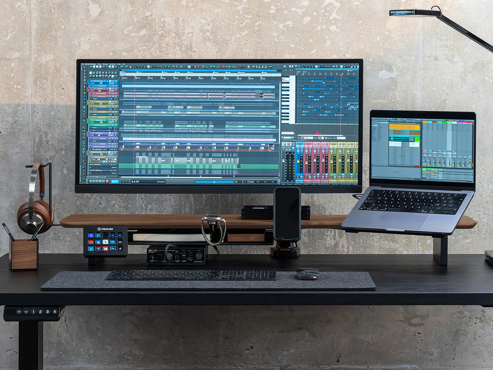 Setup Cockpit – The Dual Monitor Stand made from Solid Wood | BALOLO