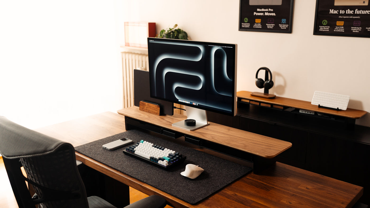 Clean and Minimal Creator Setup in Perugia, Italy – by Andrea Mosca ...